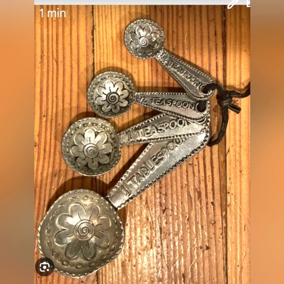 Vintage | Dining | Vintage Decorative Silver Measuring Spoons Set ...